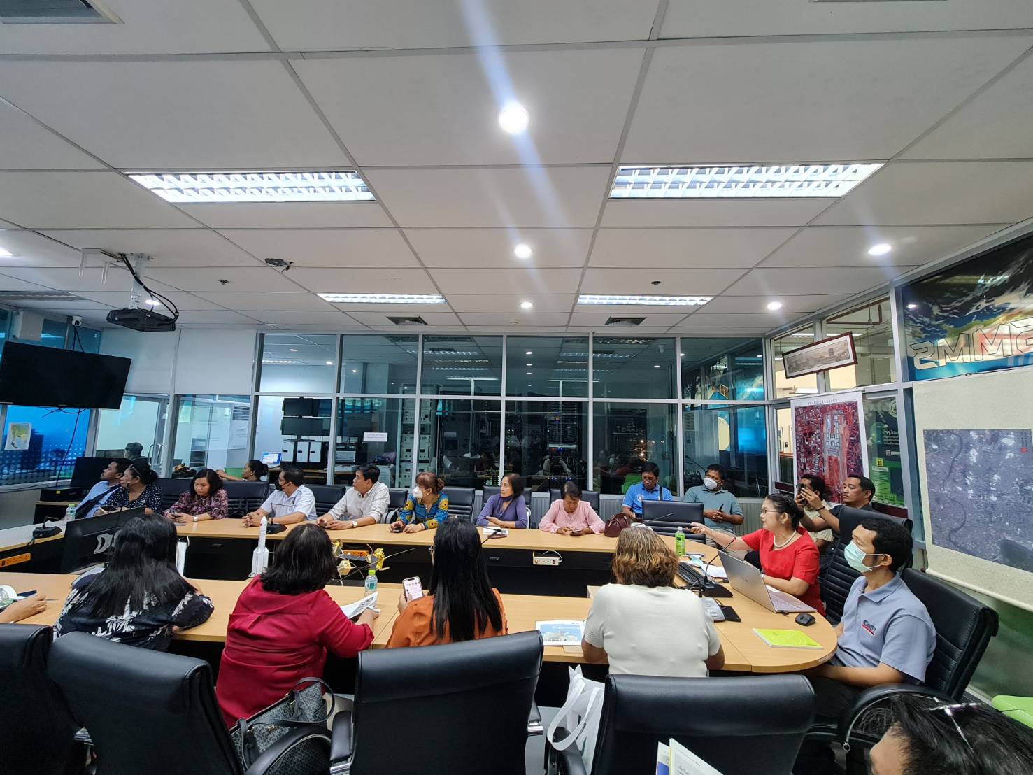 คณะวิศวฯ ต้อนรับคณะผู้แทนจาก CVAARRD ฟิลิปปินส์ เยี่ยมชมสถานีรับสัญญาณดาวเทียมจุฬาภรณ์ | NEWS